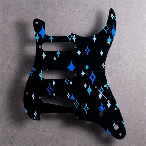 Sleepwalk - Stratocaster Pickguard - Black - DECOBOOM