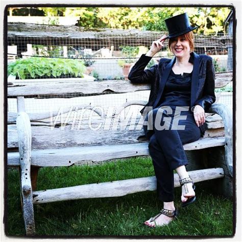 Suzanne Vega S Feet