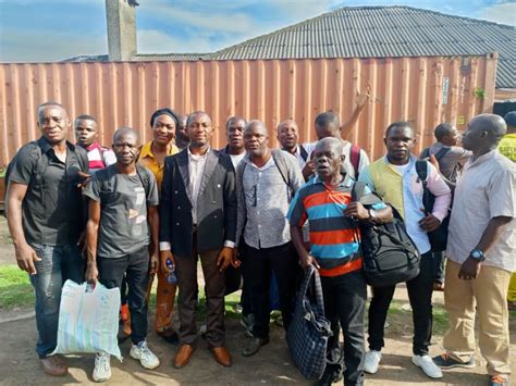 RDC 18 adeptes du prophète Mukungubila sont sortis de la prison militaire de Ndolo Infos CD