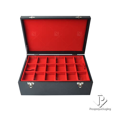 กล่องใส่พระ จัดเก็บพระเครื่อง เหรียญ ของสะสม เครื่องประดับ แบบฝาทึบ มี 3ชั้น พร้อมถาดกั้นช่อง สี