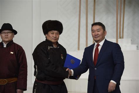 М Энхболдын хүү Э Анар Д Ганбаатарын дүү Д Жамъян Алдарт уяач боллоо News Mn