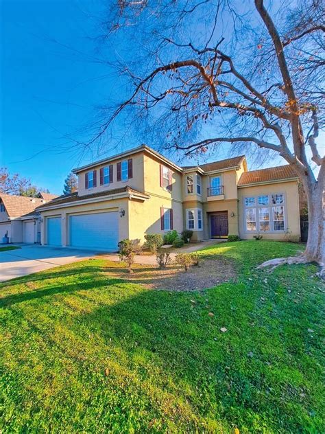 1615 E Desert Island Dr Fresno Ca 93730 ®