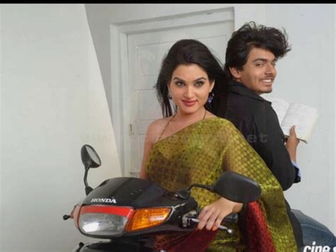 kavya singh hot photos