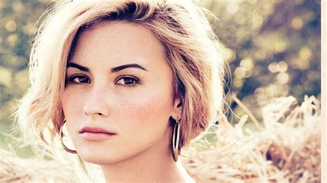 Lovato Wallpaper Demi Lovato Wallpaper 32700832 Fanpop