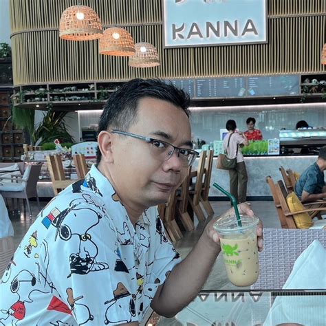 แบ่งปันภาพระบายสี ห้องสื่อวิทย์ ประถมศึกษา Facebook