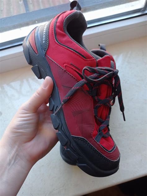 Оригінальні кросівки Quechua — ціна 890 грн у каталозі Кросівки Купити жіночі речі за доступною