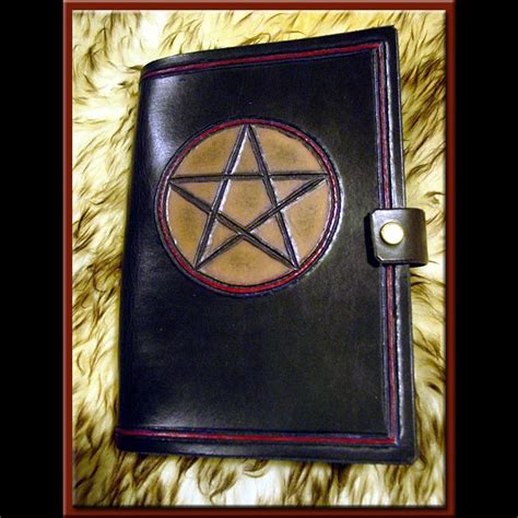 Pentacle Design • A Beautifully Hand Crafted Medium Sized Leather