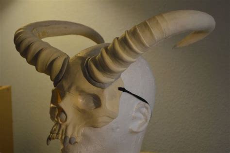 Horned Skull Mask Blank Mask Of The Necromancer Etsy Skull Mask