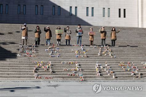 환경단체 일회용컵 보증금제 전국 시행 촉구 연합뉴스