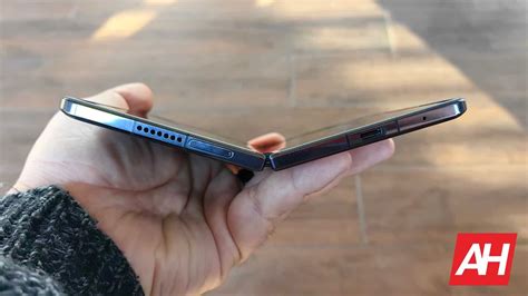 HONOR Could Launch A Budget Foldable Soon The Magic V2 Lite