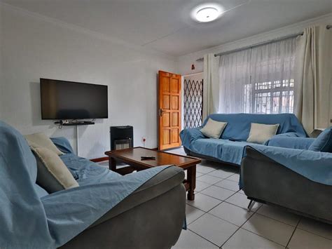 Vanecia Megan Govender Added A Vanecia Megan Govender