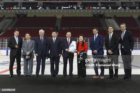 Org Packaging Chairman Photos Et Images De Collection Getty Images