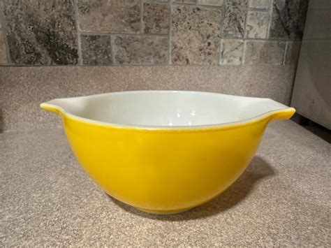 Pyrex Small Yellow Mixing Bowl