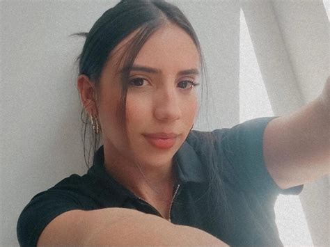 Ania Cook Cam Model Free Live Sex Show And Chat Stripchat