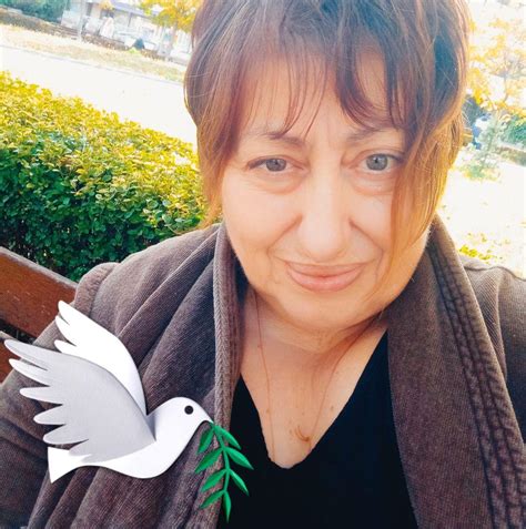 Българки Никой не преминава през повече изпитания от човек с добро сърце Странно е как именно