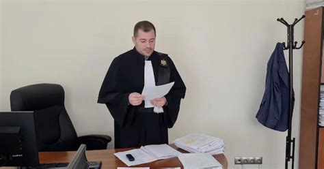 Судья из Кишинева отстранен от должности Высшим советом магистратуры за ложные данные в