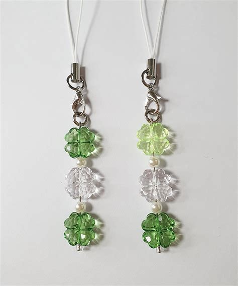 11할인당일출고 Y2k 네잎클로버 비즈 키링 에어팟 1 2 3세대 프로 친구 우정 생일 여친 선물 감성 버즈 하이틴 커플 가방 행운 생일 키링 증사 덕질 키링 에이블리