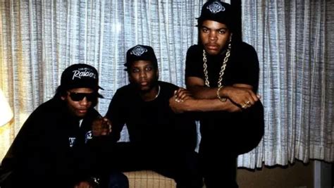 Eazy E Wife Age Height Weight Net Worth Career And More Bioinfolabe