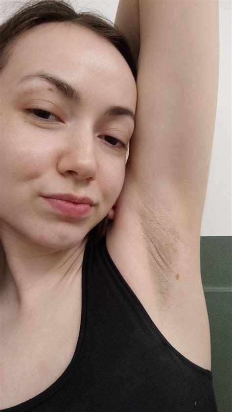 So soft and smooth armpit : r/armpitvoyeur