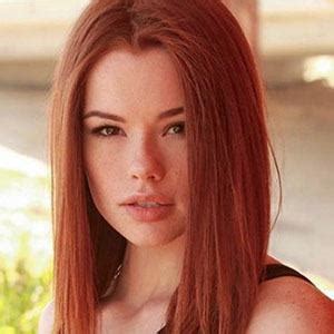 Sabrina Lynns Instagram Twitter And Facebook On Idcrawl