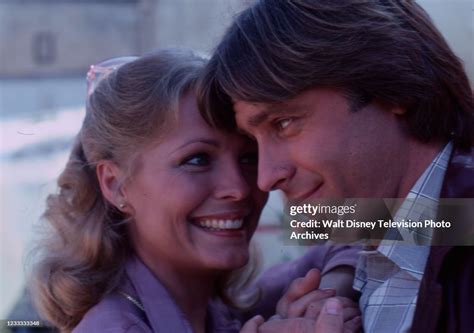 Trish Stewart Joel Higgins Appearing In The Abc Tv Series Salvage