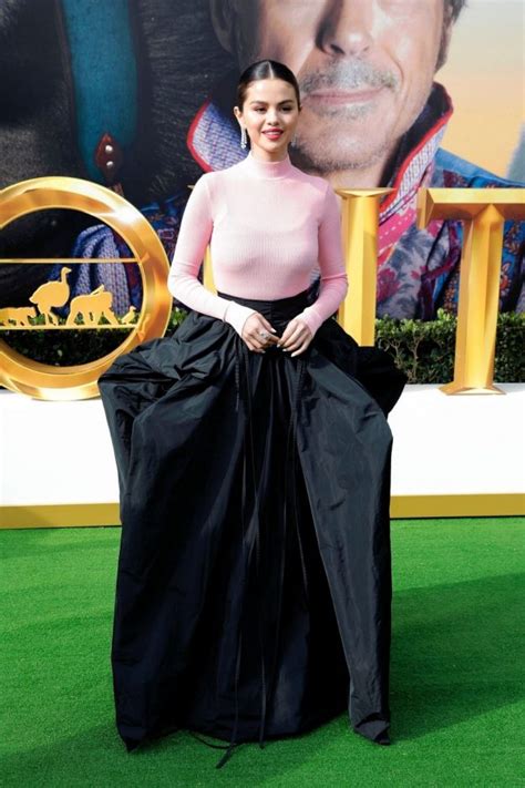 Selena Gomez TheFappening Sexy Outfit Photos The Fappening