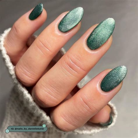 16 Velvet Nails That Feel Luxe In Every Way