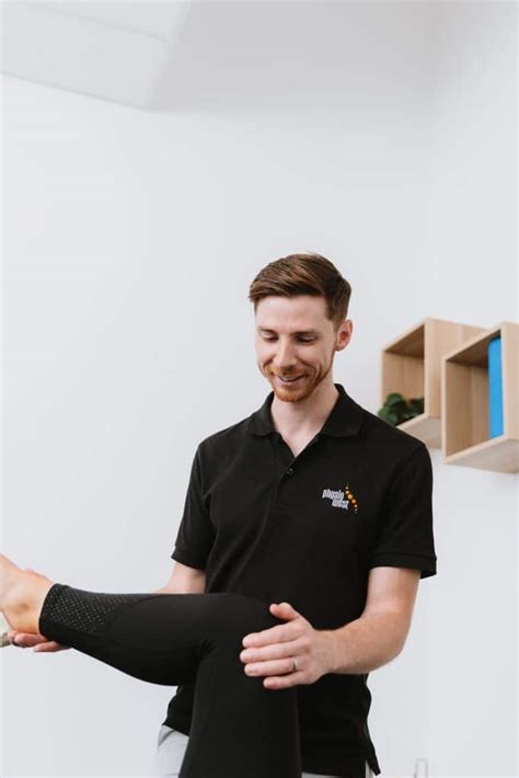 Do You Need A New Knee Physiotherapy And Total Knee Replacements