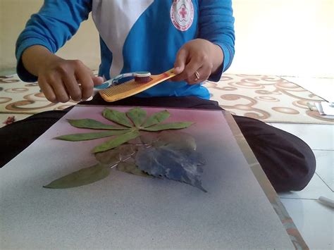 Foto Teknik Pembuatan Karya Seni Rupa Yang Memanfaatkan Malam Adalah Trending
