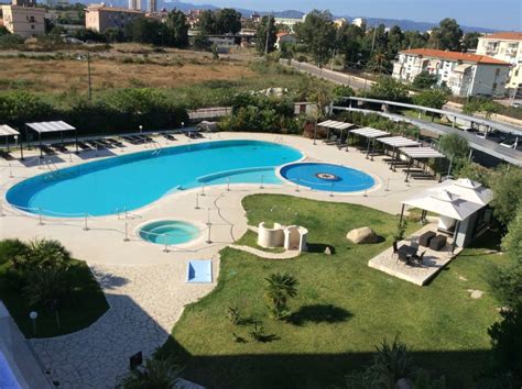 Pool Im Hilton Olbia Doubletree By Hilton Olbia Sardinia Olbia