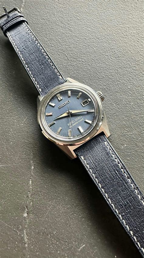 Navy Babele Leather Strap