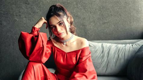 Trending Aima Baig Suddenly Deactivates Her Instagram Account Lens