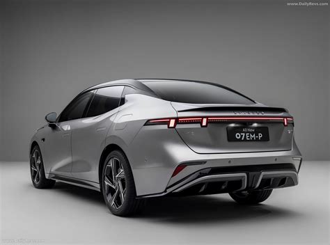 2026 Lynk Co 07 Em P Confident Step Into The Hybrid Sedan Market