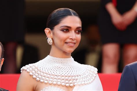 What Is Deepika Padukones Net Worth Harpers Bazaar Arabia
