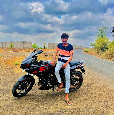 vishu rajput 365 😎 post
