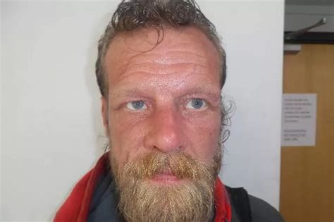 Sex Offender On The Loose In Leeds As Police Launch Appeal Leeds Live