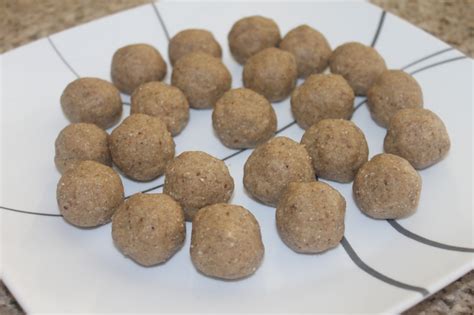 Vineelasiva Oats And Nuts Laddoo