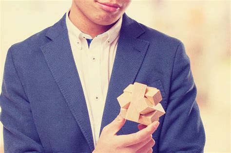 Lateral Thinking Puzzles I Course Materials Free Training Model UK Online Trainer Bubble