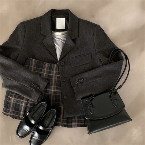 크림치즈마켓 굿퀄리티인기코디set 체차 퍼스트 크롭 싱글 자켓 소프티 플리츠 미니 스커트 투피스 셋업 Set