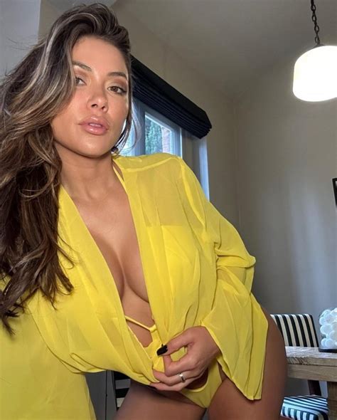 Ufc Octagon Girl Arianny Celeste Sizzles In See Through Top And Tiny