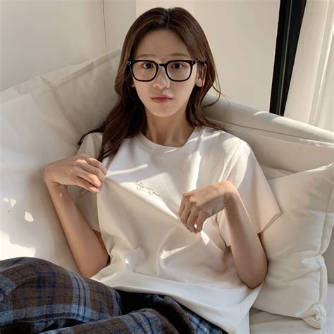 아뜨랑스 쫀쫀스판꾸안꾸룩심플포인트🚚당일발송 솔튼 강아지 프린팅 루즈핏 반팔티 Ts4331