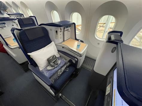 Ana Boeing 787 Business Class Review Manila Mnl To San Francisco Sfo