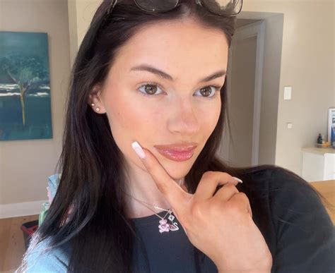 This Is My First Time Posting My Face On Reddit 🥹🥹 Rfaces