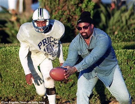 Former Nfl Player Stanley Wilson Jr Dead At 40 After Collapsing At A