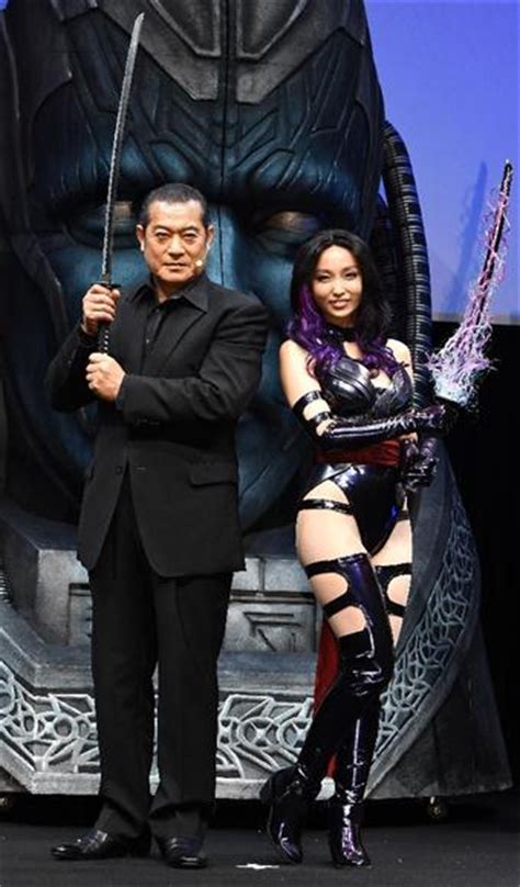 吉木りさ〝ハイレグセクシー衣装〟で映画をpr 読んで見フォト 産経フォト