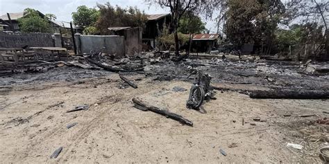 Dvb ယင်းမာပင်၊ လည်ငေါက်ရွာကို စစ်တပ်က မီးရှို့ပြီး ပစ်ခတ်သတ်ဖြတ်မှုကြောင့် လူ ၄ ဦးသေဆုံး၊ အမ