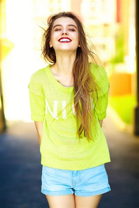 Images De Fille Jeune Téléchargement Gratuit Sur Freepik