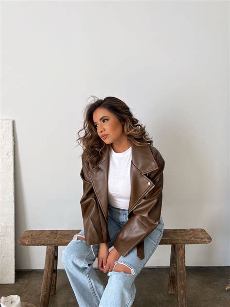 5 Ways To Wear A Tan Leather Jacket Artofit