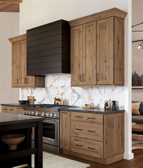 Shiplap Range Hood Kraftmaid