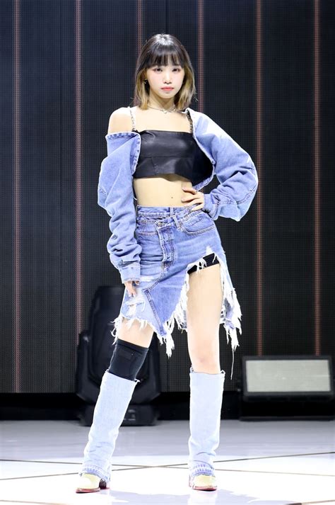 221017 Le Sserafim Chaewon Antifragile Showcase Kpopping